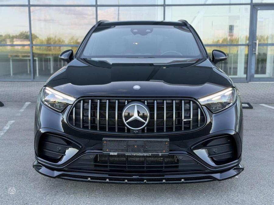 Black Mercedes-Benz GLC 43 AMG 2024 in Panevezys, with an engine capacity of 2.00 L and mileage of 42 thousand km for 67900 €, photo 4 on AUTOMOTO.COM.LV
