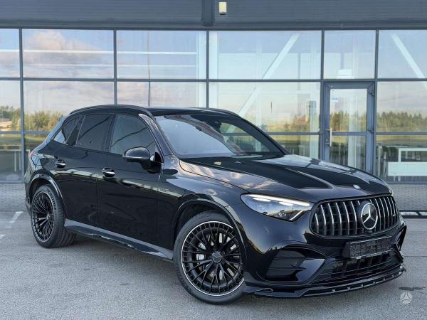 Black Mercedes-Benz GLC 43 AMG 2024 in Panevezys, with an engine capacity of 2.00 L and mileage of 42 thousand km for 67900 €, photo 4 on AUTOMOTO.COM.LV