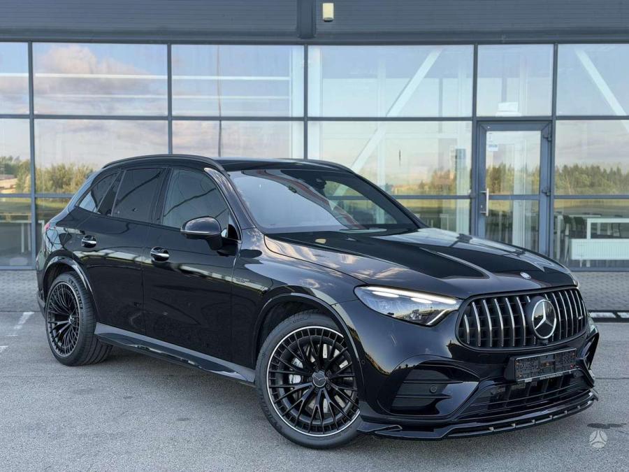 Black Mercedes-Benz GLC 43 AMG 2024 in Panevezys, with an engine capacity of 2.00 L and mileage of 42 thousand km for 67900 €, photo 5 on AUTOMOTO.COM.LV