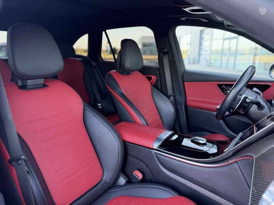 Black Mercedes-Benz GLC 43 AMG 2024 in Panevezys, with an engine capacity of 2.00 L and mileage of 42 thousand km for 67900 €, photo 23 on AUTOMOTO.COM.LV