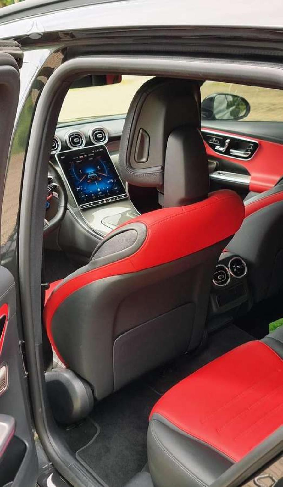 Black Mercedes-Benz GLC 43 AMG 2024 in Taurage, with an engine capacity of 2.00 L and mileage of 26 thousand km for 61500 €, photo 12 on AUTOMOTO.COM.LV