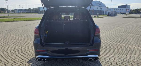 Синий Мерседес GLC 43 AMG 2020 в Рига, объемом двигателя 3.00 л и пробегом 72 тыс. км за 46900 €, фото 7 на AUTOMOTO.COM.LV