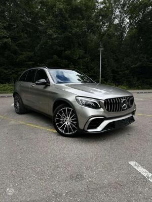 Brūns Mercedes-Benz GLC 43 AMG 2019 Kretinga, ar dzinēja tilpumu 3.00 L un nobraukumu 92 tūkst. km par 29000 €, foto  vietnē AUTOMOTO.COM.LV