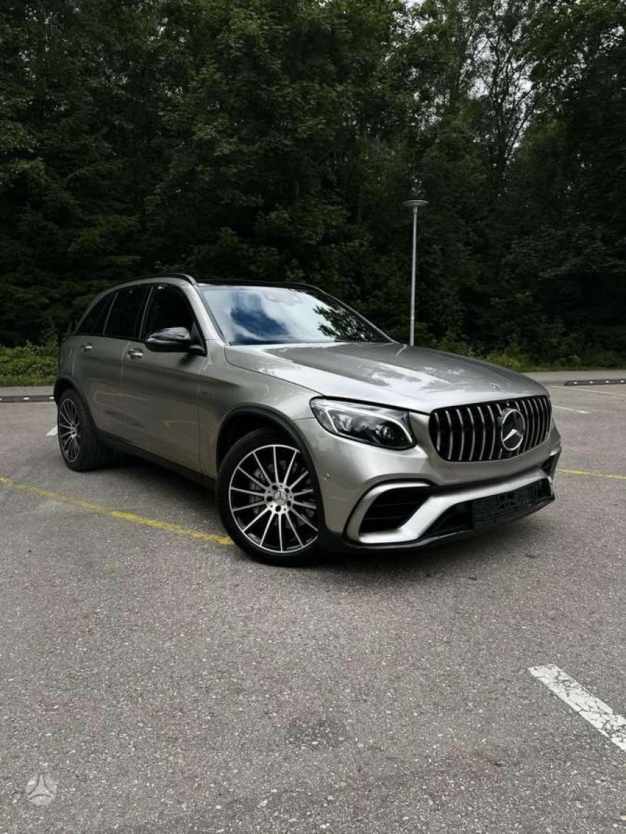 Коричневый Мерседес GLC 43 AMG 2019 в Кретинга, объемом двигателя 3.00 л и пробегом 92 тыс. км за 29000 €, фото 1 на AUTOMOTO.COM.LV
