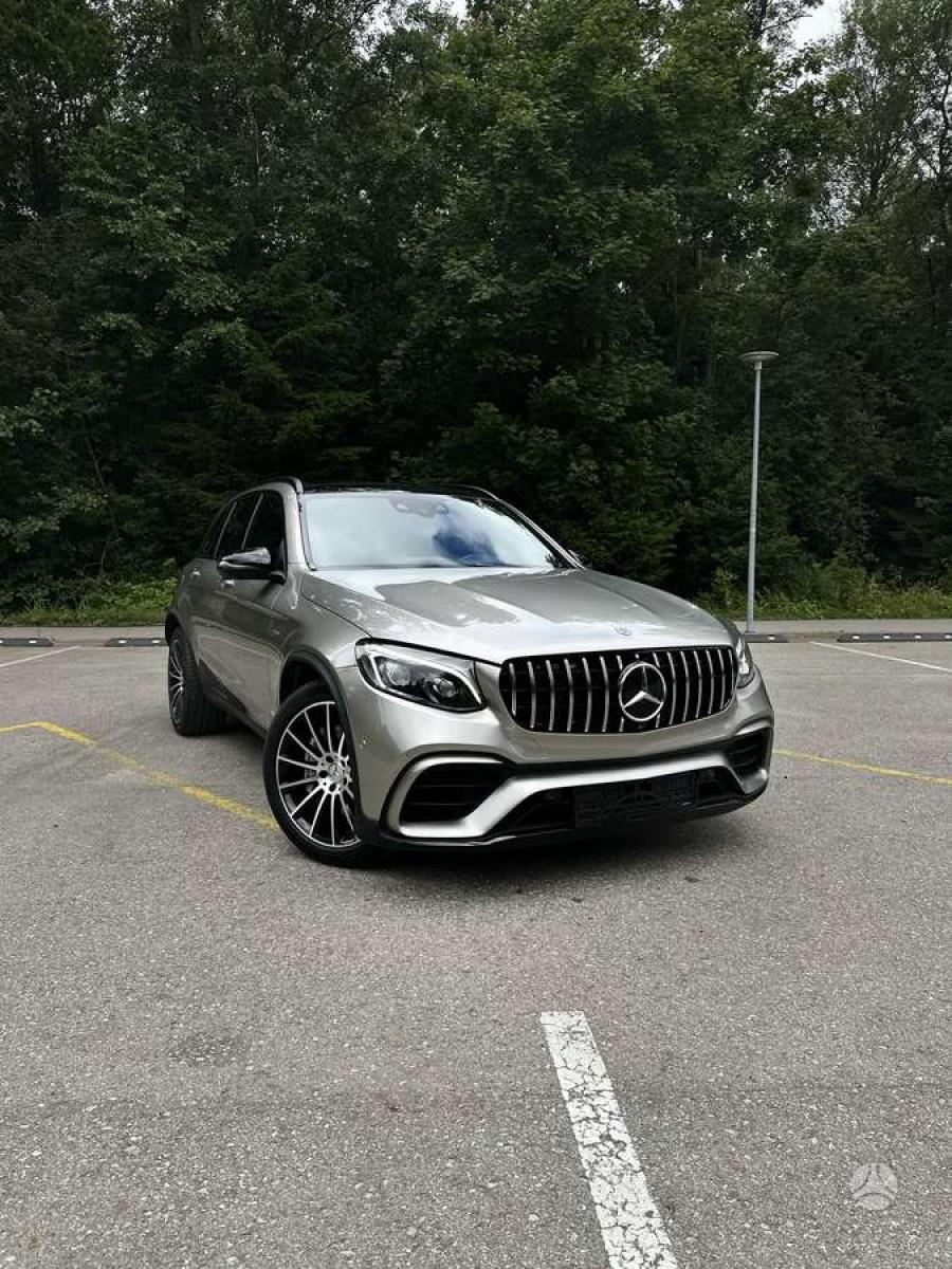 Коричневый Мерседес GLC 43 AMG 2019 в Кретинга, объемом двигателя 3.00 л и пробегом 92 тыс. км за 29000 €, фото 3 на AUTOMOTO.COM.LV