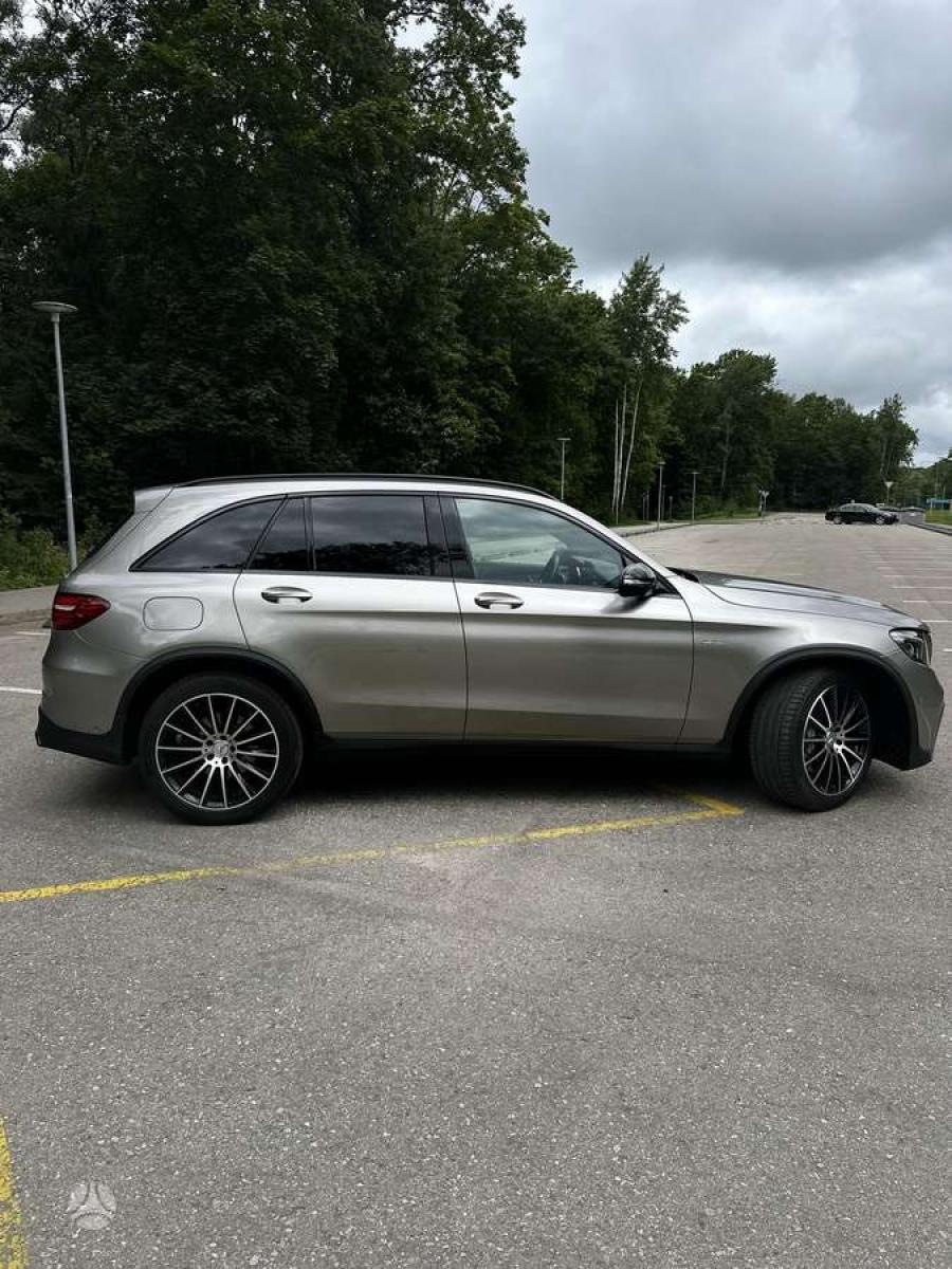 Коричневый Мерседес GLC 43 AMG 2019 в Кретинга, объемом двигателя 3.00 л и пробегом 92 тыс. км за 29000 €, фото 9 на AUTOMOTO.COM.LV