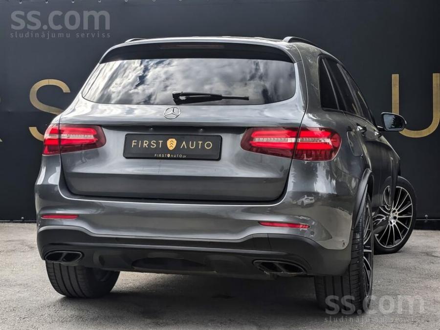 Pelēks Mercedes-Benz GLC 43 AMG 2016 Tukums, ar dzinēja tilpumu 3.00 L un nobraukumu 161 tūkst. km par 27700 €, foto 5 vietnē AUTOMOTO.COM.LV