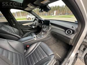 Pelēks Mercedes-Benz GLC 43 AMG 2017 Rīga, ar dzinēja tilpumu 3.00 L un nobraukumu 215 tūkst. km par 24900 €, foto 15 vietnē AUTOMOTO.COM.LV