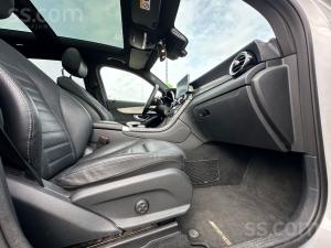 Pelēks Mercedes-Benz GLC 43 AMG 2017 Rīga, ar dzinēja tilpumu 3.00 L un nobraukumu 215 tūkst. km par 24900 €, foto 16 vietnē AUTOMOTO.COM.LV