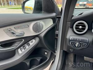 Pelēks Mercedes-Benz GLC 43 AMG 2017 Rīga, ar dzinēja tilpumu 3.00 L un nobraukumu 215 tūkst. km par 24900 €, foto 18 vietnē AUTOMOTO.COM.LV
