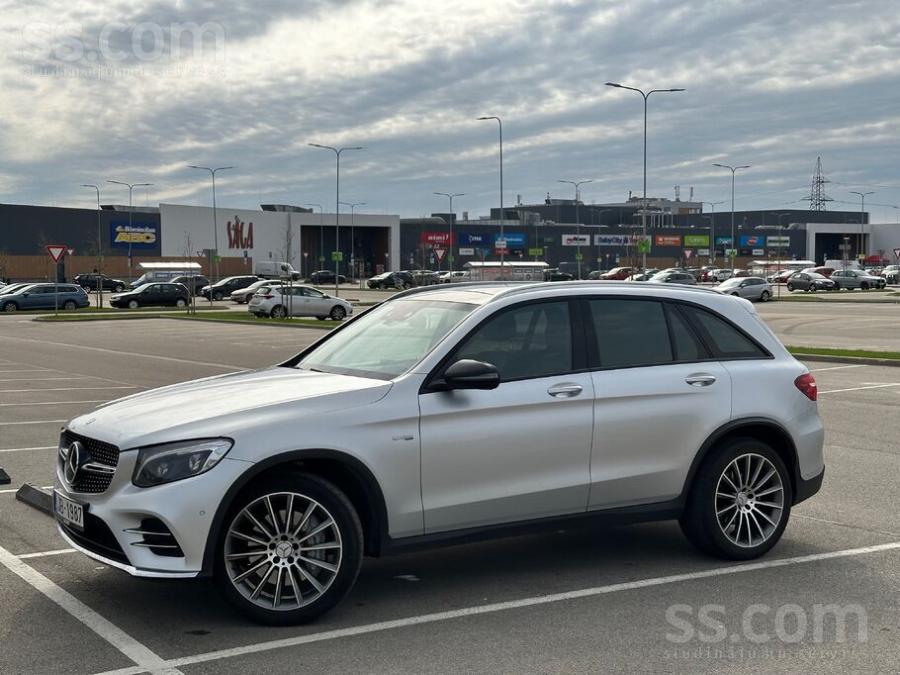 Pelēks Mercedes-Benz GLC 43 AMG 2017 Rīga, ar dzinēja tilpumu 3.00 L un nobraukumu 215 tūkst. km par 24900 €, foto 30 vietnē AUTOMOTO.COM.LV