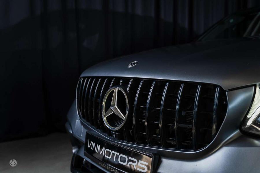 Pelēks Mercedes-Benz GLC 43 AMG 2017 Viļņa, ar dzinēja tilpumu 3.00 L un nobraukumu 83 tūkst. km par 26999 €, foto 14 vietnē AUTOMOTO.COM.LV