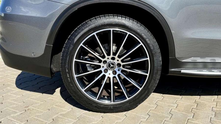 Серый Мерседес GLC 43 AMG 2018 в Вильнюс, объемом двигателя 3.00 л и пробегом 169 тыс. км за 25990 €, фото 12 на AUTOMOTO.COM.LV