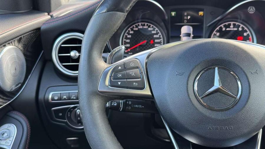 Серый Мерседес GLC 43 AMG 2018 в Вильнюс, объемом двигателя 3.00 л и пробегом 169 тыс. км за 25990 €, фото 24 на AUTOMOTO.COM.LV