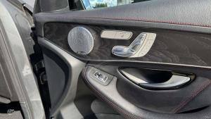 Серый Мерседес GLC 43 AMG 2018 в Вильнюс, объемом двигателя 3.00 л и пробегом 169 тыс. км за 25990 €, фото 29 на AUTOMOTO.COM.LV