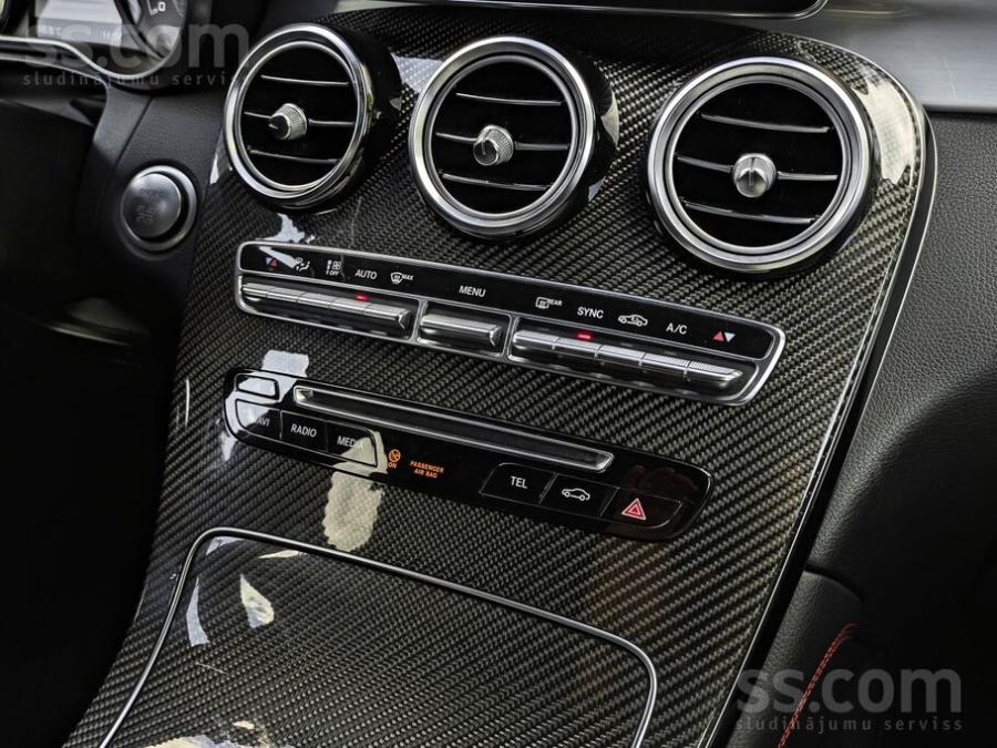 Grey Mercedes-Benz GLC 43 AMG 2018 in Tukums, with an engine capacity of 3.00 L and mileage of 162 thousand km for 31990 €, photo 34 on AUTOMOTO.COM.LV