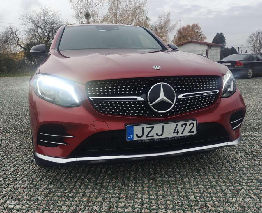 Red Mercedes-Benz GLC 43 AMG 2017 in Kaunas, with an engine capacity of 3.00 L and mileage of 37 thousand km for 39000 €, photo 2 on AUTOMOTO.COM.LV