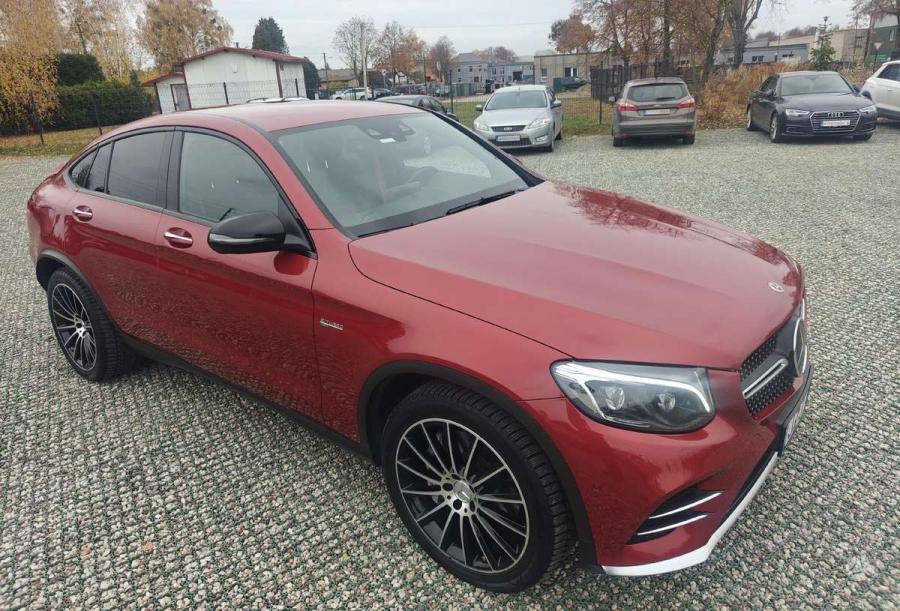 Red Mercedes-Benz GLC 43 AMG 2017 in Kaunas, with an engine capacity of 3.00 L and mileage of 37 thousand km for 39000 €, photo 11 on AUTOMOTO.COM.LV