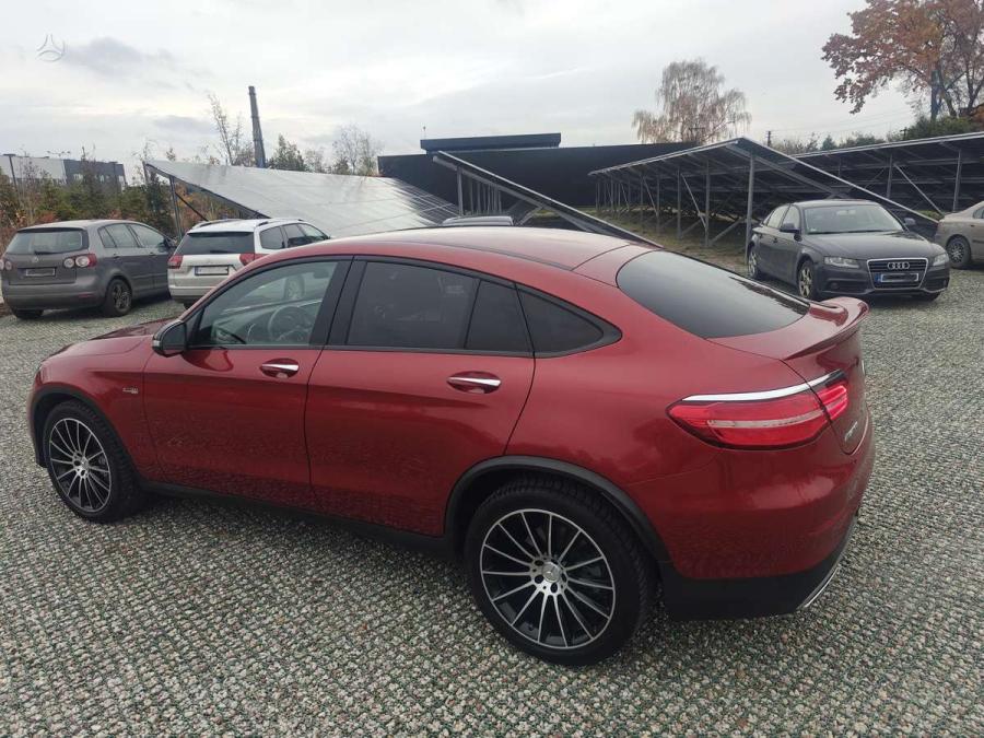 Red Mercedes-Benz GLC 43 AMG 2017 in Kaunas, with an engine capacity of 3.00 L and mileage of 37 thousand km for 39000 €, photo 13 on AUTOMOTO.COM.LV