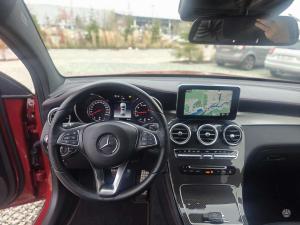 Red Mercedes-Benz GLC 43 AMG 2017 in Kaunas, with an engine capacity of 3.00 L and mileage of 37 thousand km for 39000 €, photo 17 on AUTOMOTO.COM.LV