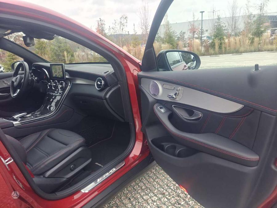 Red Mercedes-Benz GLC 43 AMG 2017 in Kaunas, with an engine capacity of 3.00 L and mileage of 37 thousand km for 39000 €, photo 24 on AUTOMOTO.COM.LV