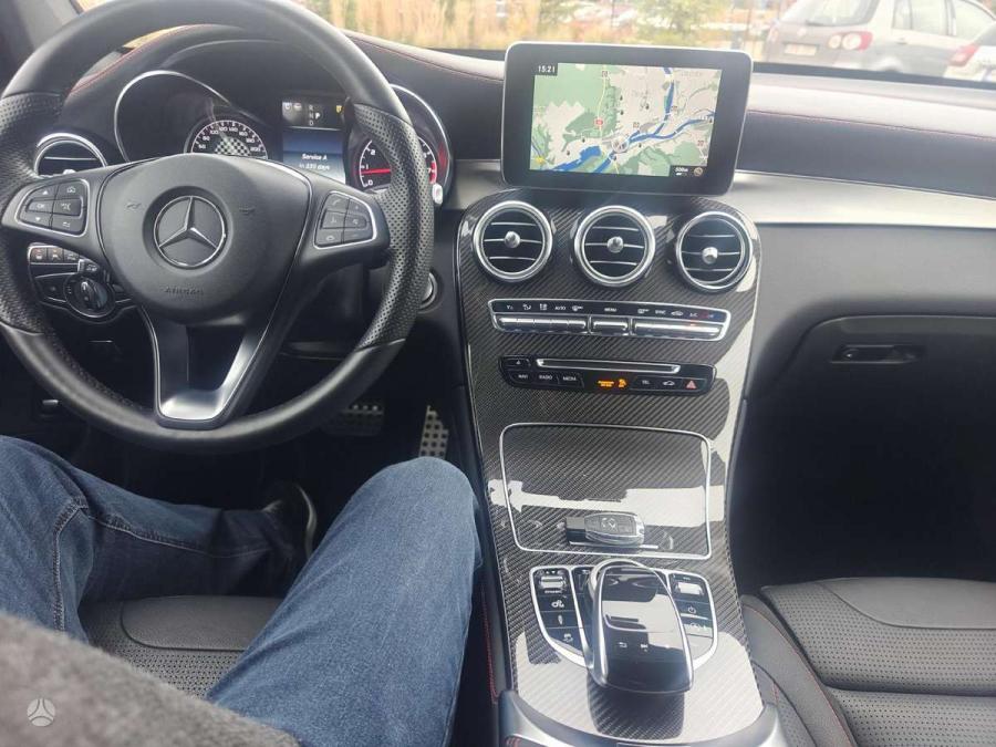 Red Mercedes-Benz GLC 43 AMG 2017 in Kaunas, with an engine capacity of 3.00 L and mileage of 37 thousand km for 39000 €, photo 30 on AUTOMOTO.COM.LV