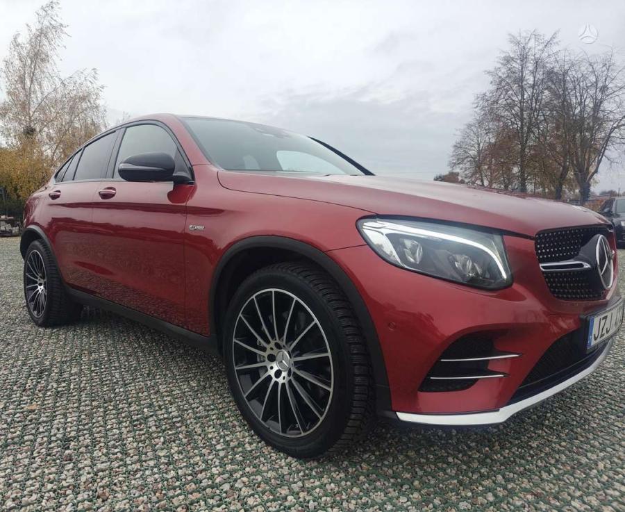 Red Mercedes-Benz GLC 43 AMG 2017 in Kaunas, with an engine capacity of 3.00 L and mileage of 37 thousand km for 39000 €, photo 32 on AUTOMOTO.COM.LV