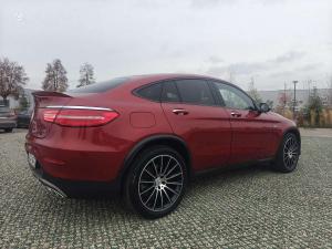 Red Mercedes-Benz GLC 43 AMG 2017 in Kaunas, with an engine capacity of 3.00 L and mileage of 37 thousand km for 39000 €, photo 33 on AUTOMOTO.COM.LV