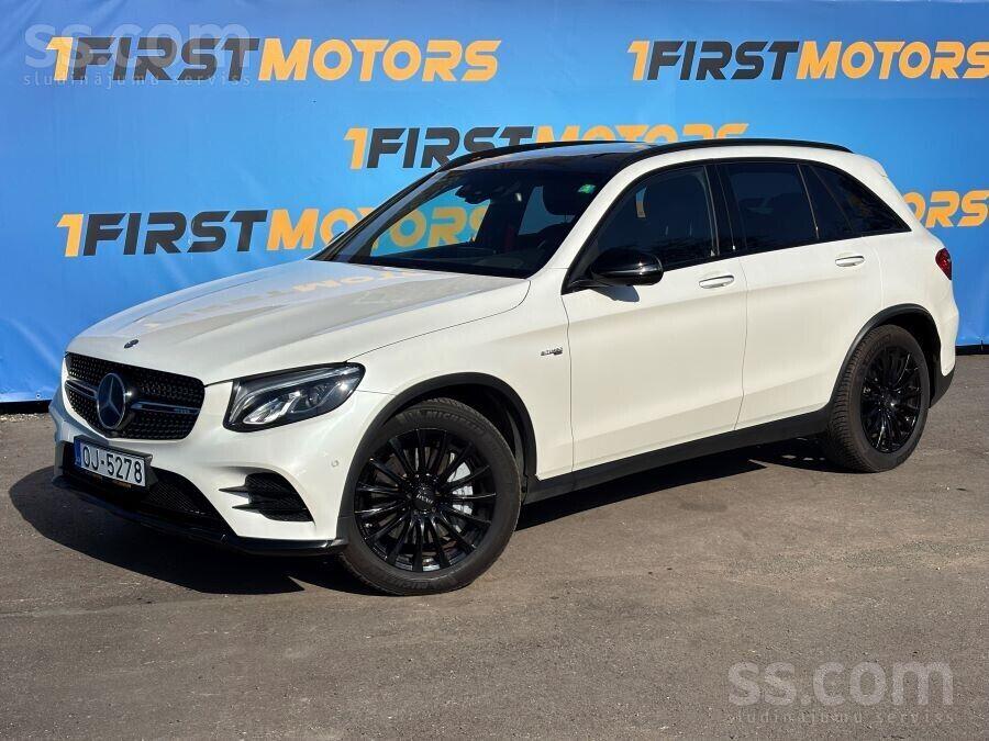 Белый Мерседес GLC 43 AMG 2017 в Рига, объемом двигателя 3.00 л и пробегом 170 тыс. км за 26950 €, фото 1 на AUTOMOTO.COM.LV