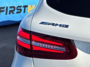 Белый Мерседес GLC 43 AMG 2017 в Рига, объемом двигателя 3.00 л и пробегом 170 тыс. км за 26950 €, фото 9 на AUTOMOTO.COM.LV