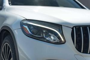 Белый Мерседес GLC 43 AMG 2017 в Клайпеда, объемом двигателя 0.00 л и пробегом 160 тыс. км за 22900 €, фото 12 на AUTOMOTO.COM.LV