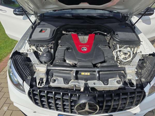 Balts Mercedes-Benz GLC 43 AMG 2018 Šauļi, ar dzinēja tilpumu 0.00 L un nobraukumu 114 tūkst. km par 30000 €, foto 5 vietnē AUTOMOTO.COM.LV