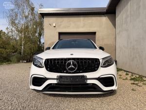 Белый Мерседес GLC 43 AMG 2018 в Вильнюс, объемом двигателя 3.00 л и пробегом 121 тыс. км за 26500 €, фото  на AUTOMOTO.COM.LV