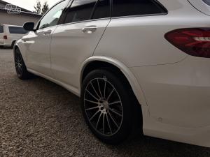 Белый Мерседес GLC 43 AMG 2018 в Вильнюс, объемом двигателя 3.00 л и пробегом 121 тыс. км за 26500 €, фото 9 на AUTOMOTO.COM.LV