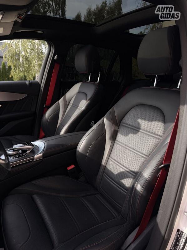 Mercedes-Benz GLC 43 AMG 2018 in Vilnius on AUTOMOTO.COM.LV White Mercedes-Benz GLC 43 AMG 2018 in Vilnius, with an engine capacity of 3.00 L and mileage of 121 thousand km for 26500 €, photo 11 on AUTOMOTO.COM.LV