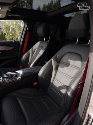 Белый Мерседес GLC 43 AMG 2018 в Вильнюс, объемом двигателя 3.00 л и пробегом 121 тыс. км за 26500 €, фото 11 на AUTOMOTO.COM.LV