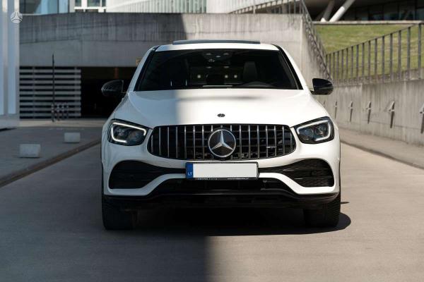 Balts Mercedes-Benz GLC 43 AMG 2020 Viļņa, ar dzinēja tilpumu 3.00 L un nobraukumu 74 tūkst. km par 42500 €, foto 6 vietnē AUTOMOTO.COM.LV
