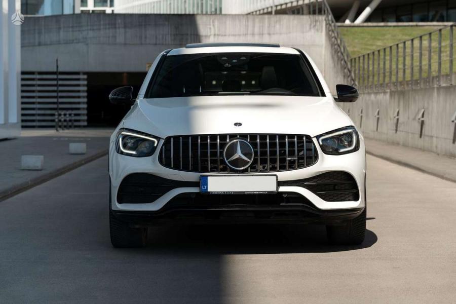 Balts Mercedes-Benz GLC 43 AMG 2020 Viļņa, ar dzinēja tilpumu 3.00 L un nobraukumu 74 tūkst. km par 42500 €, foto 7 vietnē AUTOMOTO.COM.LV