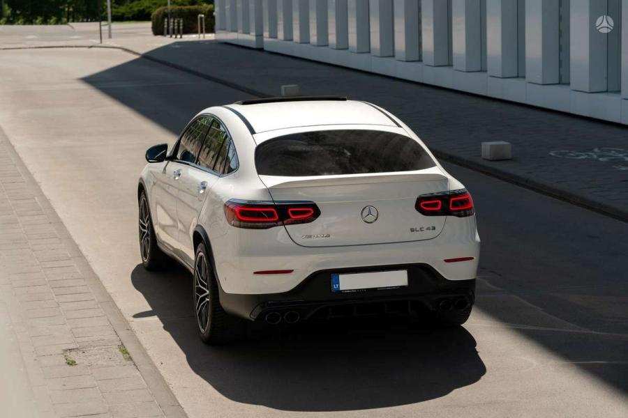 Balts Mercedes-Benz GLC 43 AMG 2020 Viļņa, ar dzinēja tilpumu 3.00 L un nobraukumu 74 tūkst. km par 42500 €, foto 9 vietnē AUTOMOTO.COM.LV