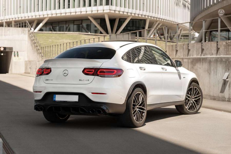 Balts Mercedes-Benz GLC 43 AMG 2020 Viļņa, ar dzinēja tilpumu 3.00 L un nobraukumu 74 tūkst. km par 42500 €, foto 11 vietnē AUTOMOTO.COM.LV