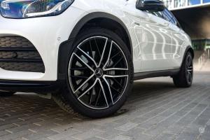 Balts Mercedes-Benz GLC 43 AMG 2020 Viļņa, ar dzinēja tilpumu 3.00 L un nobraukumu 74 tūkst. km par 42500 €, foto 14 vietnē AUTOMOTO.COM.LV