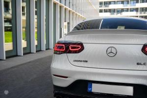 Balts Mercedes-Benz GLC 43 AMG 2020 Viļņa, ar dzinēja tilpumu 3.00 L un nobraukumu 74 tūkst. km par 42500 €, foto 16 vietnē AUTOMOTO.COM.LV