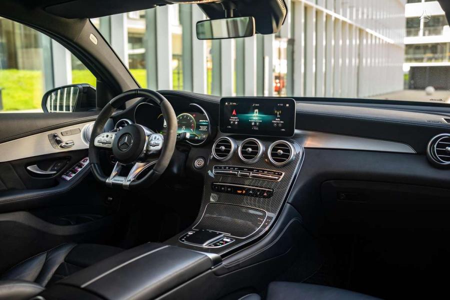 Balts Mercedes-Benz GLC 43 AMG 2020 Viļņa, ar dzinēja tilpumu 3.00 L un nobraukumu 74 tūkst. km par 42500 €, foto 25 vietnē AUTOMOTO.COM.LV