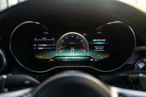 Balts Mercedes-Benz GLC 43 AMG 2020 Viļņa, ar dzinēja tilpumu 3.00 L un nobraukumu 74 tūkst. km par 42500 €, foto 27 vietnē AUTOMOTO.COM.LV