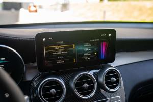 Balts Mercedes-Benz GLC 43 AMG 2020 Viļņa, ar dzinēja tilpumu 3.00 L un nobraukumu 74 tūkst. km par 42500 €, foto 35 vietnē AUTOMOTO.COM.LV