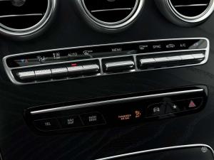 Белый Мерседес GLC 43 AMG 2023 в Вильнюс, объемом двигателя 3.00 л и пробегом 22 тыс. км за 47000 €, фото 26 на AUTOMOTO.COM.LV