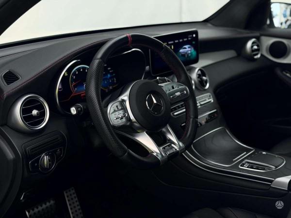 Balts Mercedes-Benz GLC 43 AMG 2023 Viļņa, ar dzinēja tilpumu 3.00 L un nobraukumu 22 tūkst. km par 44500 €, foto 9 vietnē AUTOMOTO.COM.LV