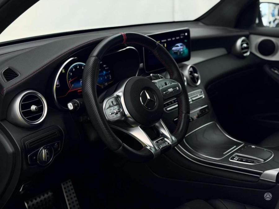 Balts Mercedes-Benz GLC 43 AMG 2023 Viļņa, ar dzinēja tilpumu 3.00 L un nobraukumu 22 tūkst. km par 44500 €, foto 10 vietnē AUTOMOTO.COM.LV