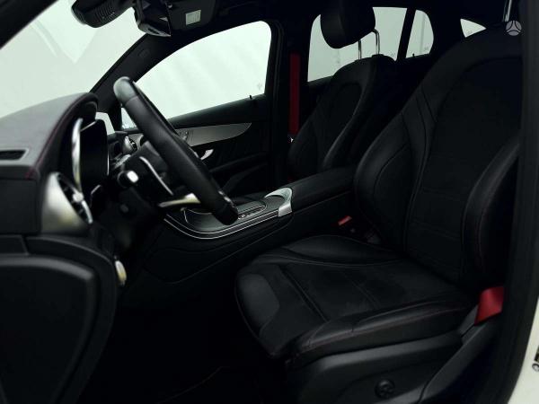 Balts Mercedes-Benz GLC 43 AMG 2023 Viļņa, ar dzinēja tilpumu 3.00 L un nobraukumu 22 tūkst. km par 44500 €, foto 10 vietnē AUTOMOTO.COM.LV