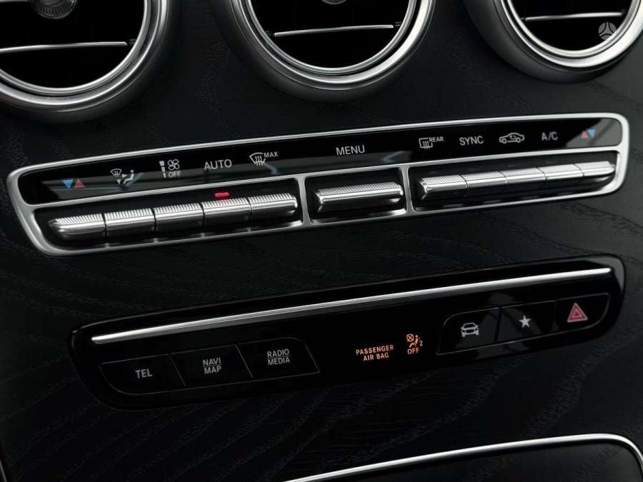 Белый Мерседес GLC 43 AMG 2023 в Вильнюс, объемом двигателя 3.00 л и пробегом 22 тыс. км за 43990 €, фото 26 на AUTOMOTO.COM.LV